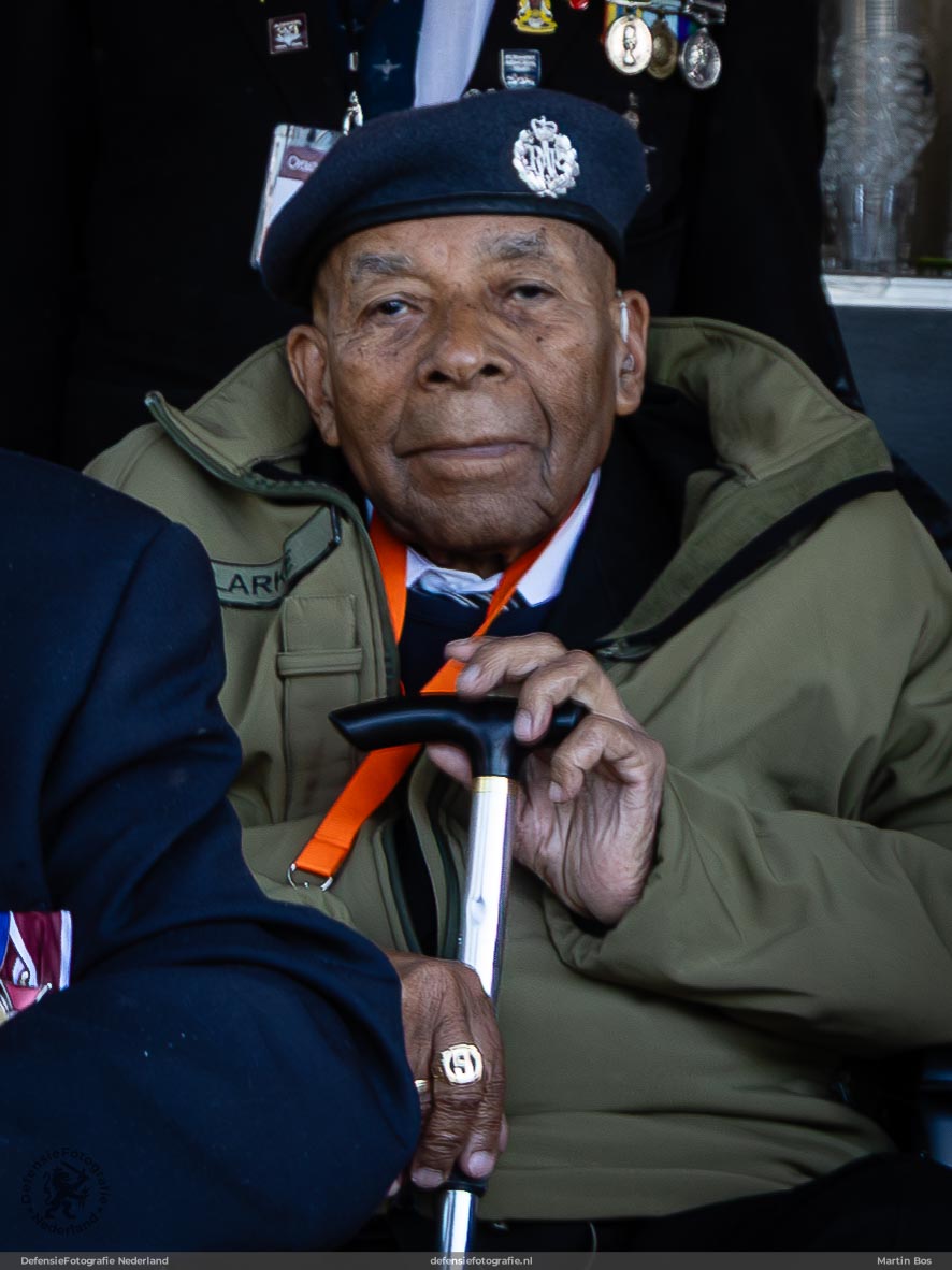 Herdenken - 80 jaar later - DefensieFotografie