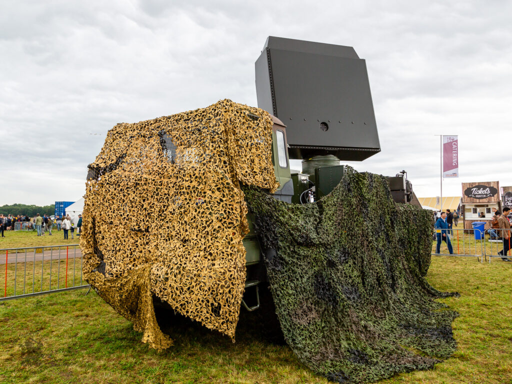 GM 200 Multi Mission Compact Radar - DefensieFotografie